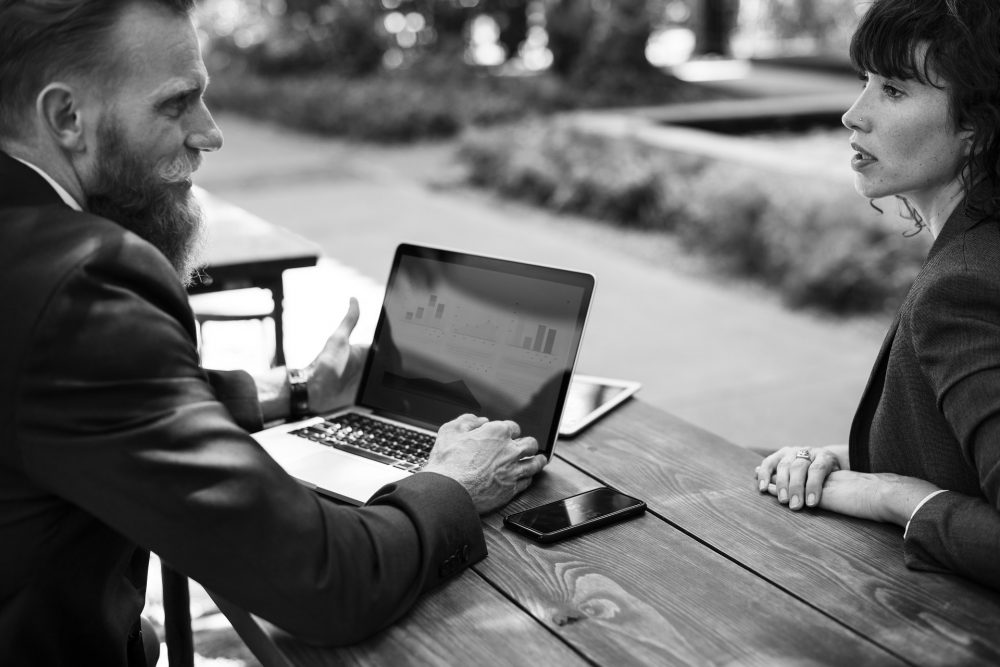 Comment et pourquoi mettre en place des People Review ? Foederis SIRH